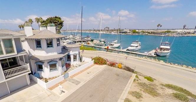 Oxnard Celebrity Homes Of The Rich & Famous - Visit Oxnard